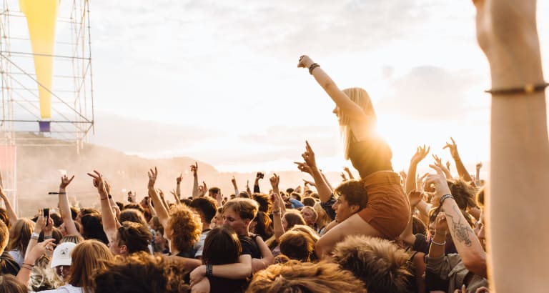 Die ultimative Festival-Packliste | TeamShirts